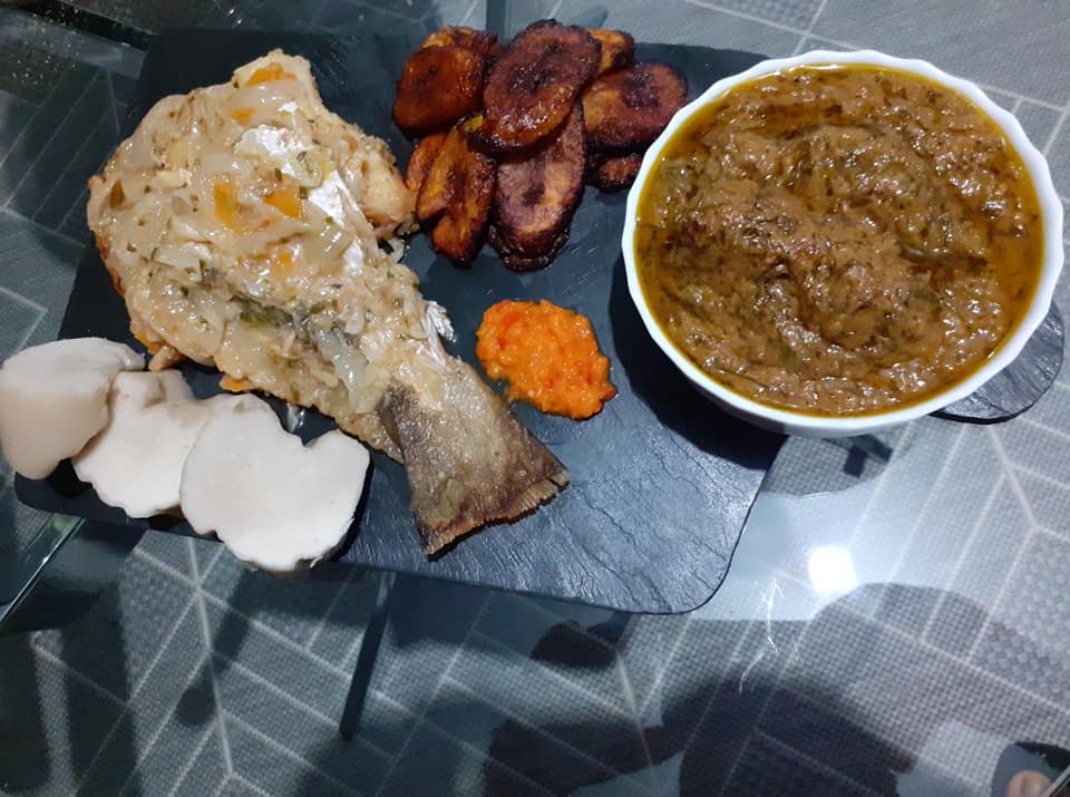 Fumbwa et Makayabu (poisson salé) - Cuisine de Chez Nous