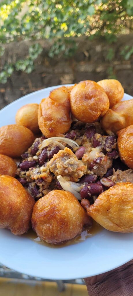 Beignet chaud chaud avec haricot - Cuisine de Chez Nous